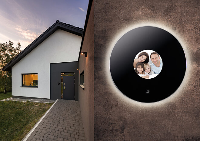 These are the best smart intercoms to welcome visitors | Hestia Magazine