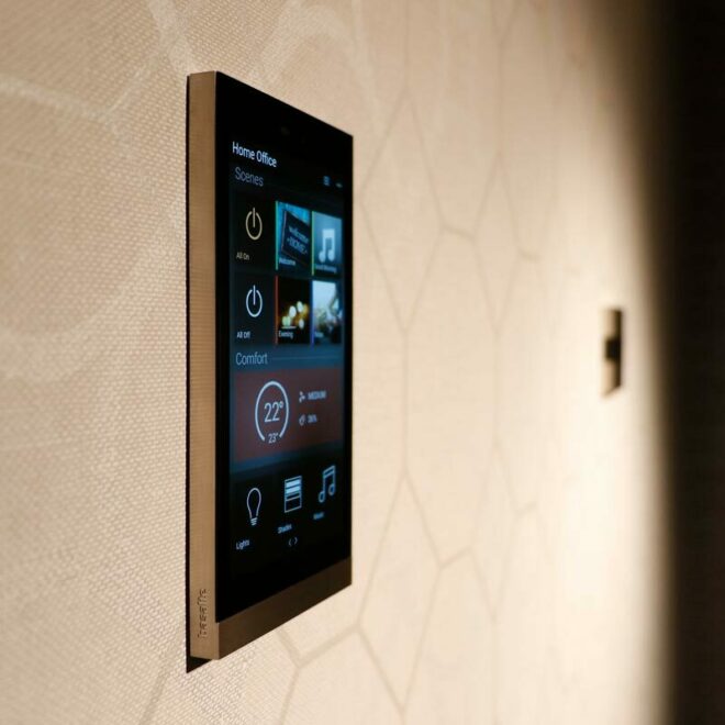 5 great control touch panels for your KNX installation | Hestia Magazine
