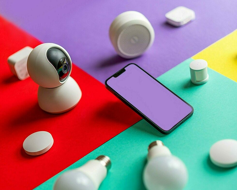 Comparing smart home trends: KNX vs. Matter | Hestia Magazine